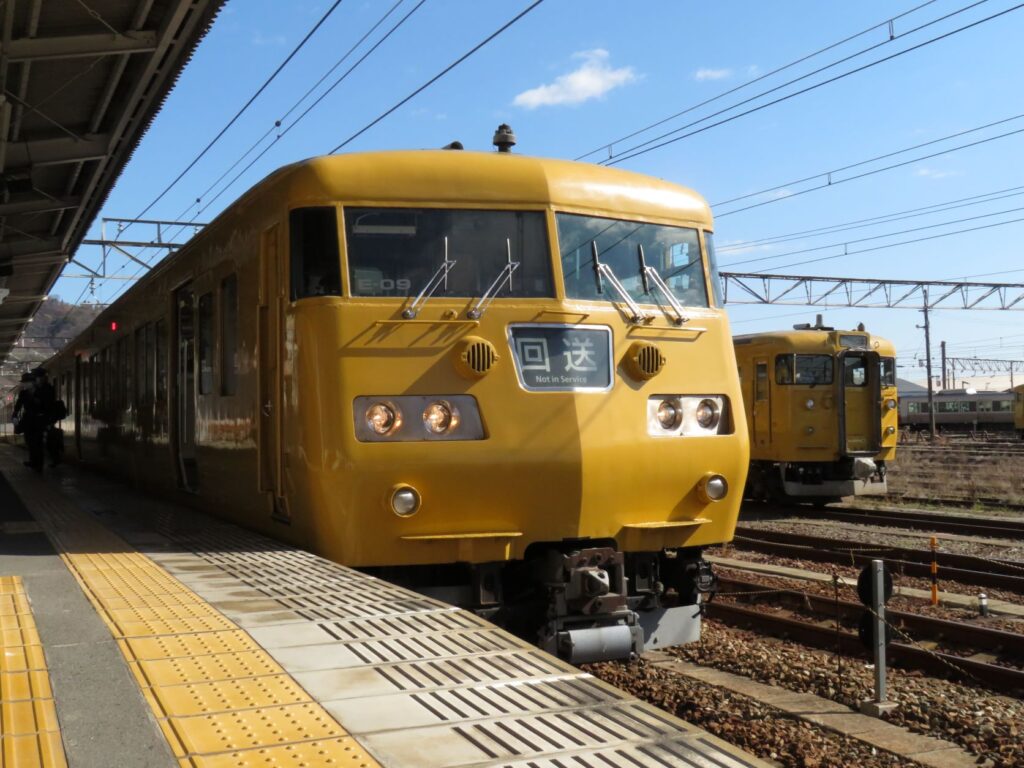 117系 最後の活躍 2 ～岡山地区～ - meihan-rail.