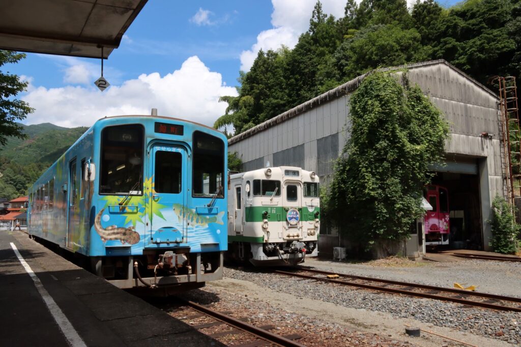錦川鉄道の魅力 - meihan-rail.