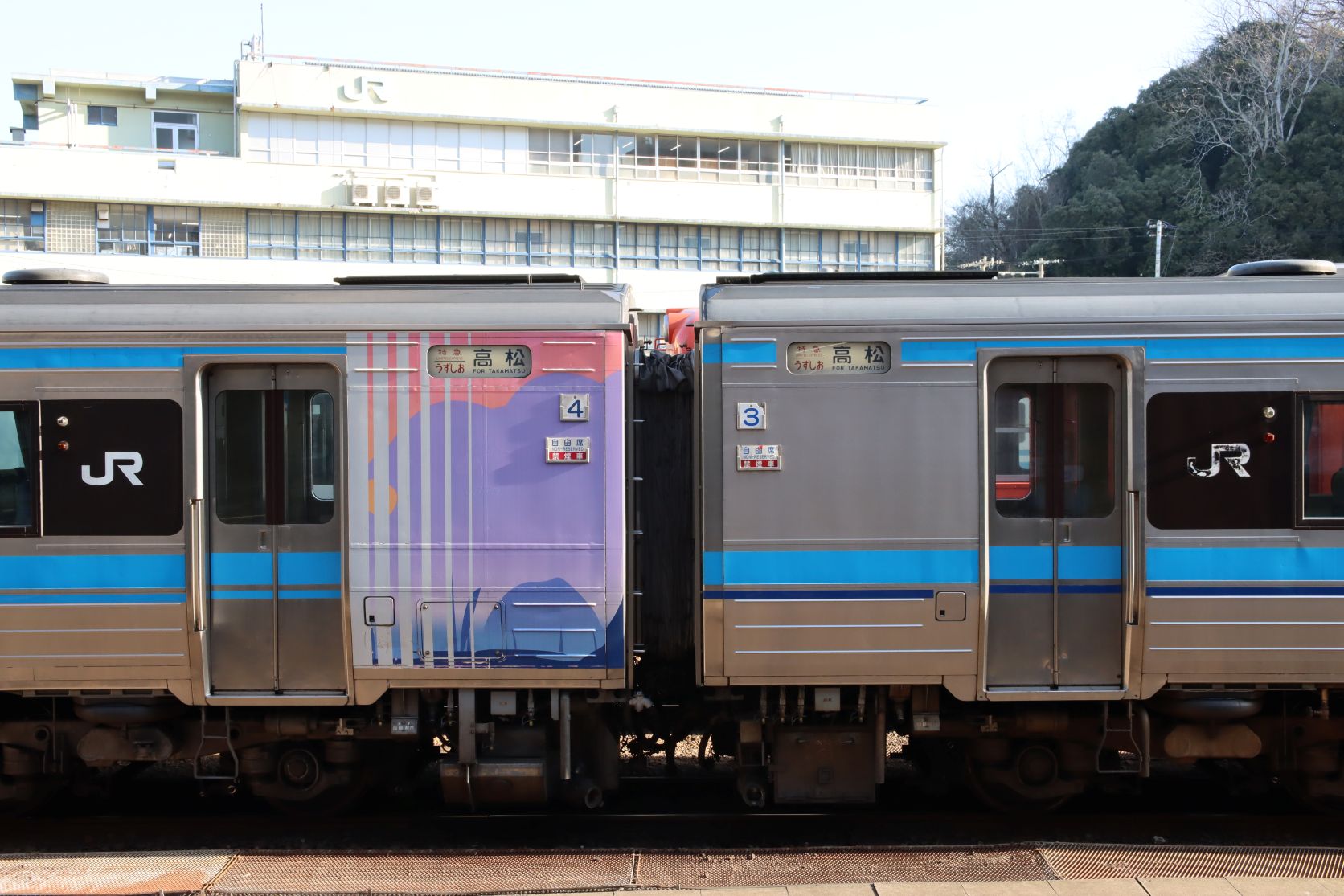 JR四国のキハ185系 - meihan-rail.