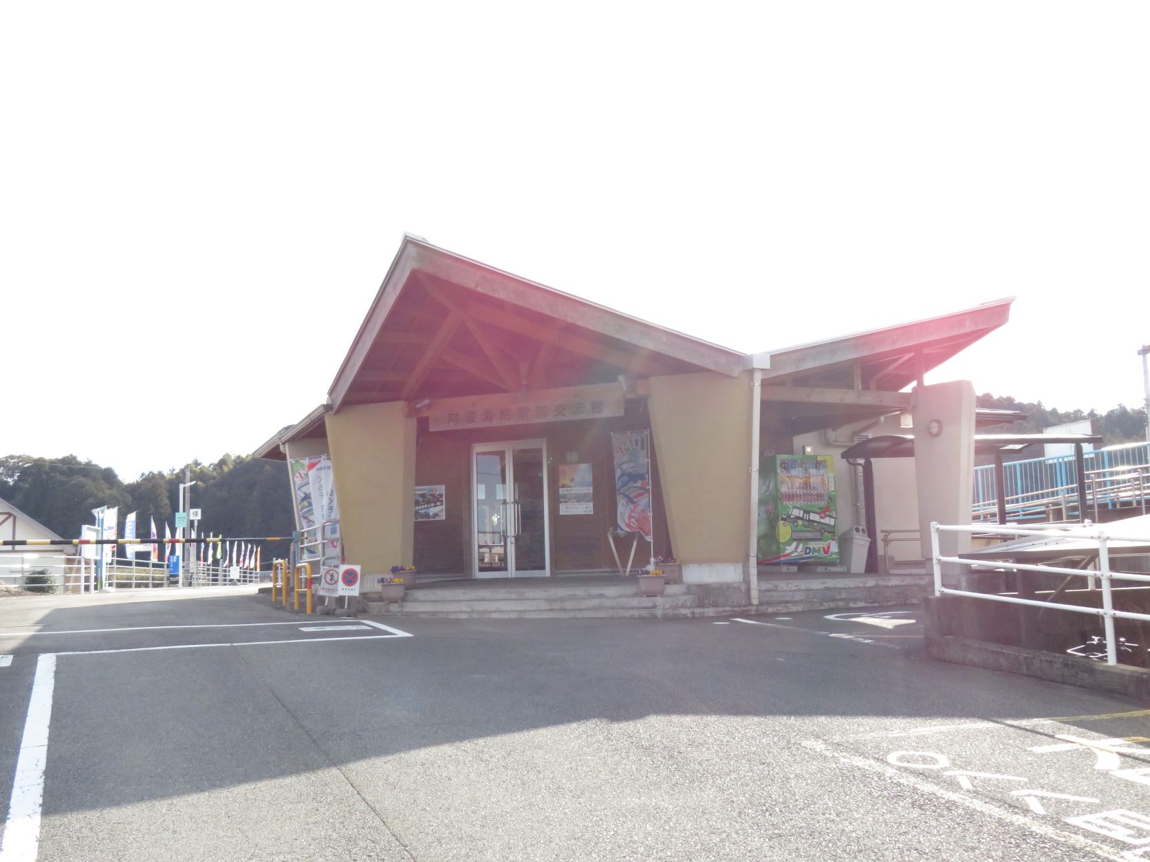 DMV ～世界初の軌陸両用車～ - meihan-rail.